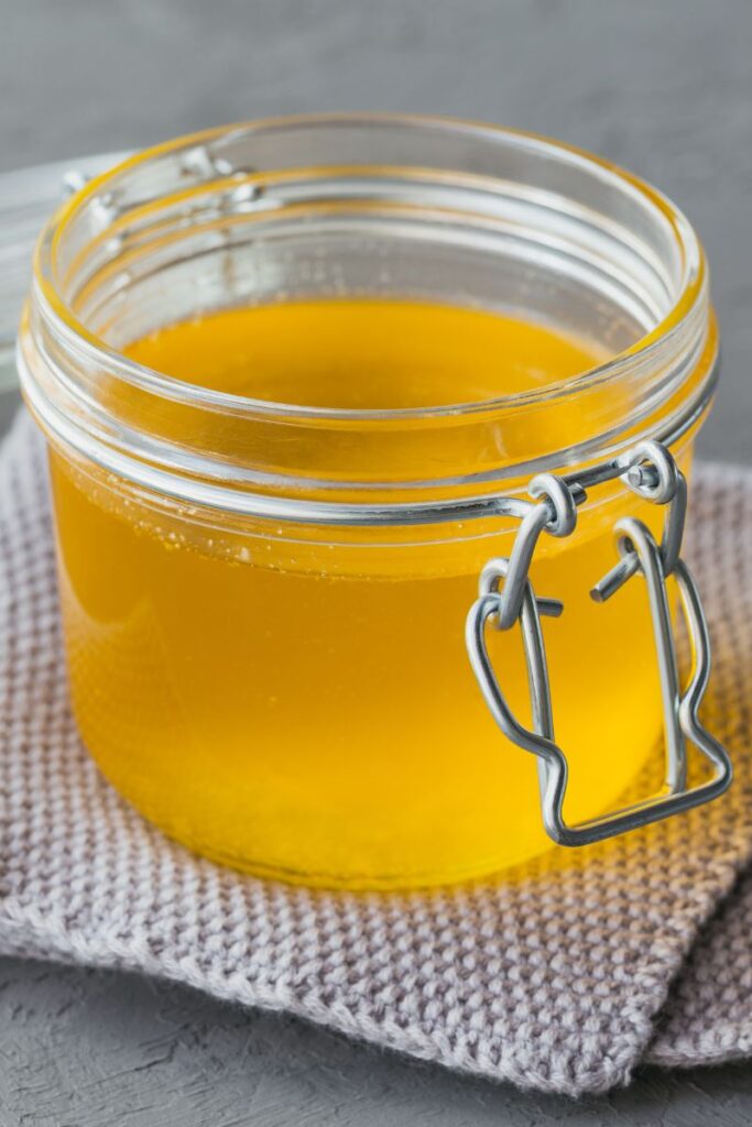 10 VEGETABLE OIL SUBSTITUTES (WITH A CHART!) - Delciously Nikki